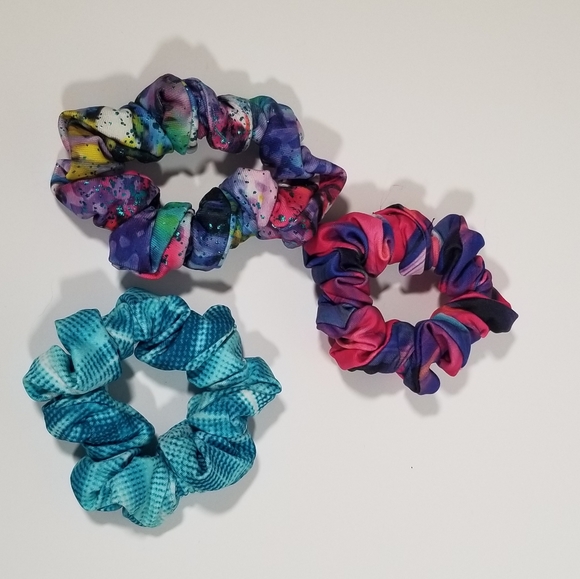 Accessories | Girls Scrunchie Set Of 3 | Poshmark